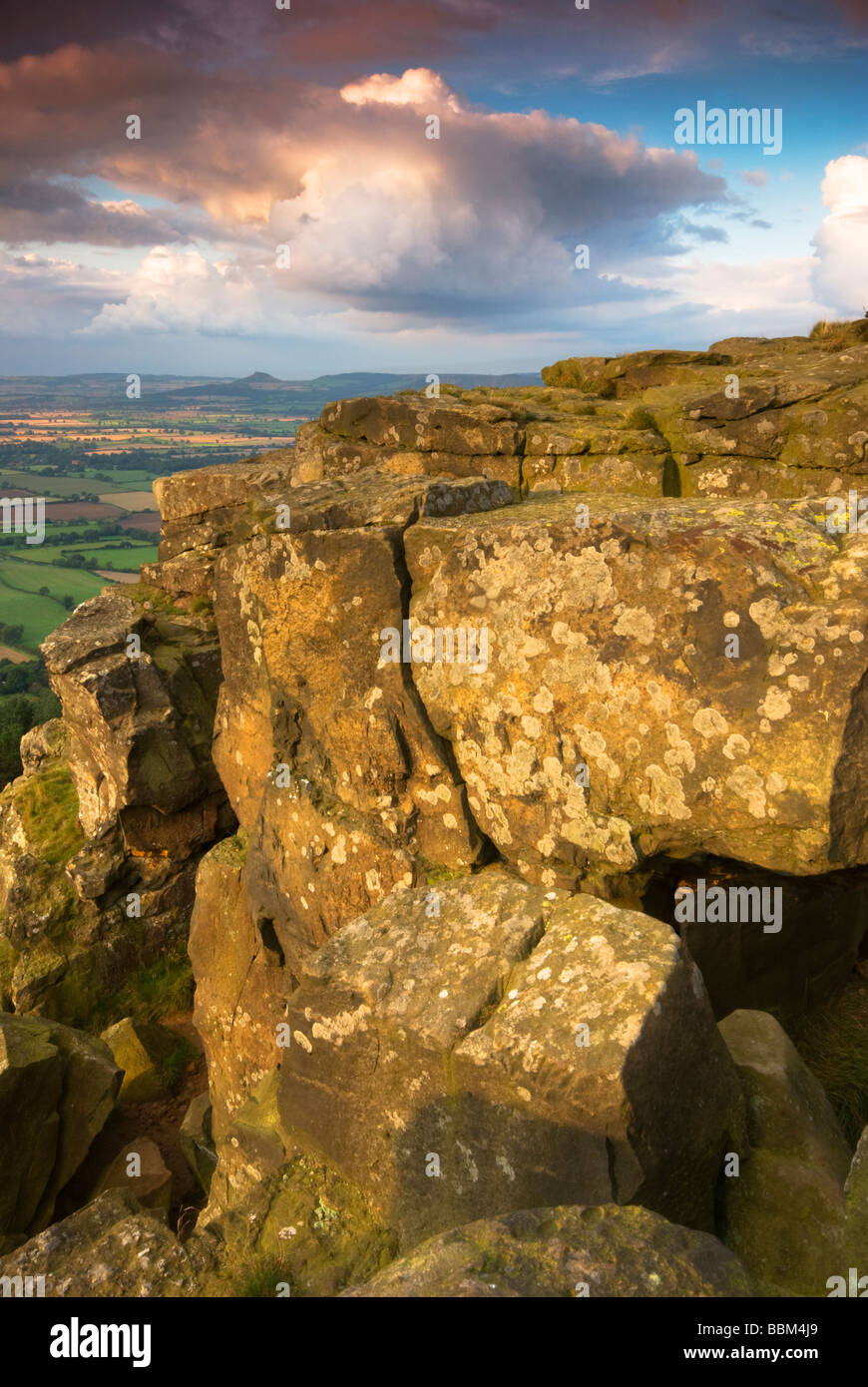 Bank plain hi-res stock photography and images - Alamy