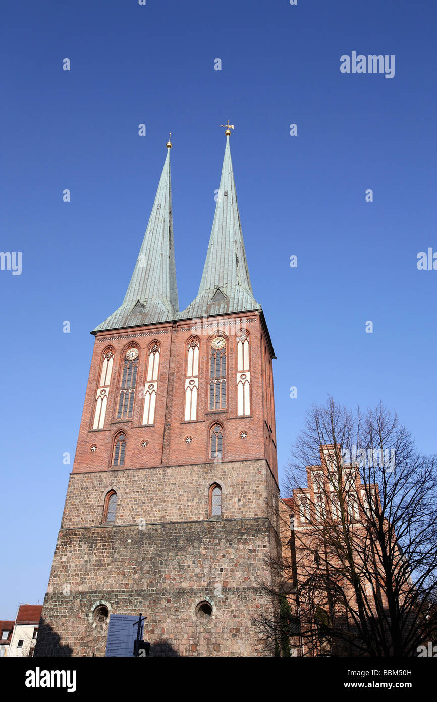 Nikolaikirche church hi-res stock photography and images - Alamy