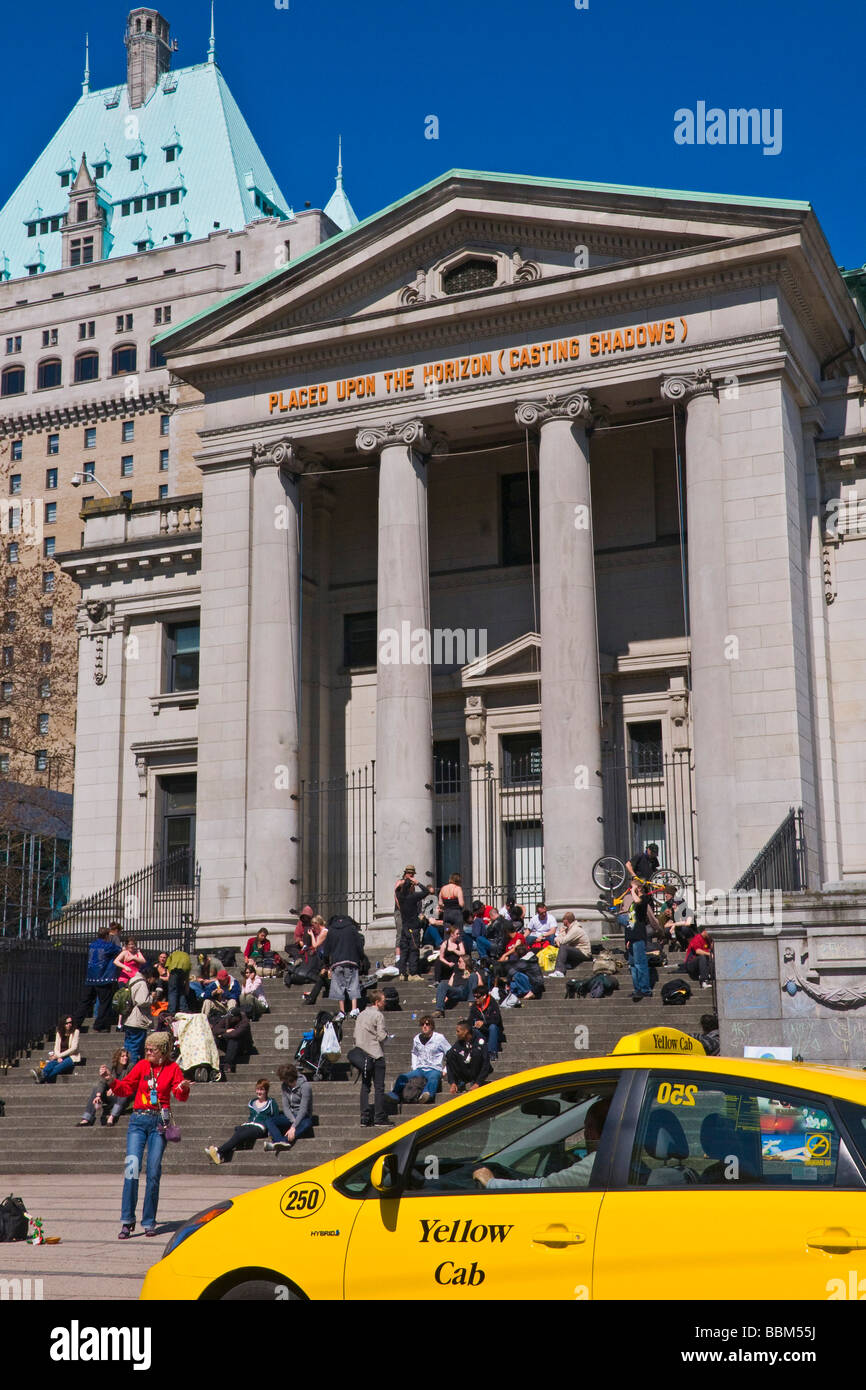 Vancouver Robson square and Vancouver Art Gallery Stock Photo - Alamy
