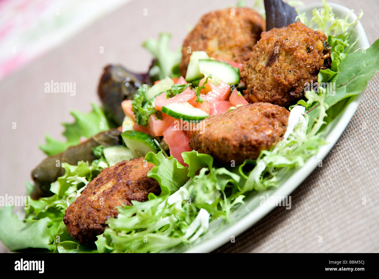 Falafel ethnic food hi-res stock photography and images - Alamy