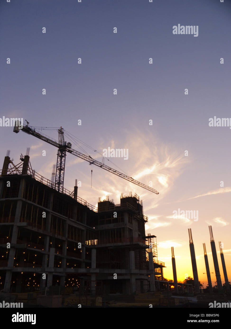 Construction workers high beam hi-res stock photography and images - Alamy