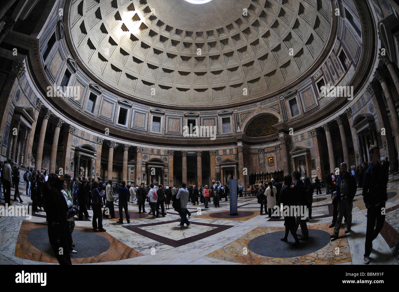Cupola, fisheye perspective, pantheon, Piazza della Rotonda Square ...