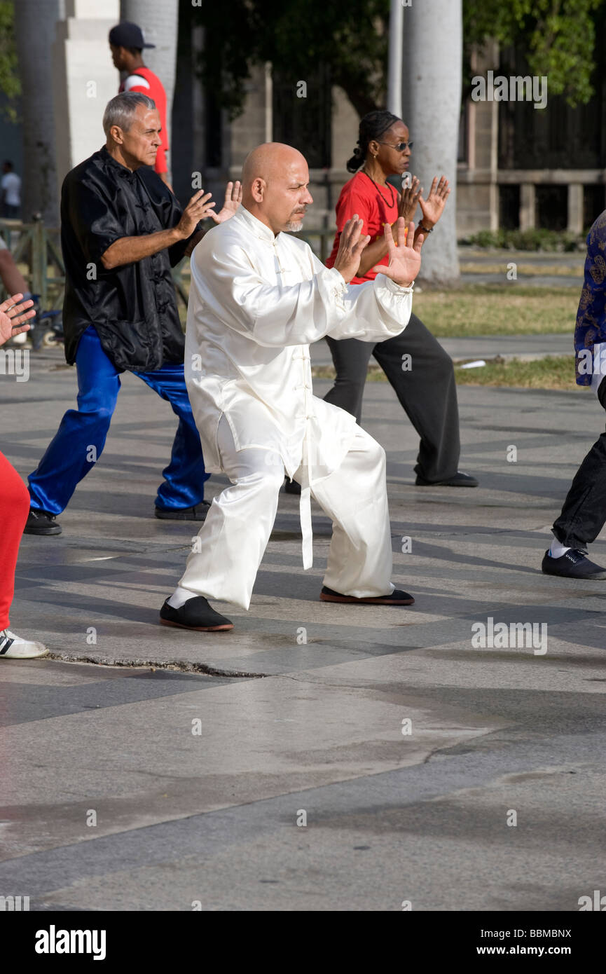 Tai chi gi hi-res stock photography and images - Alamy