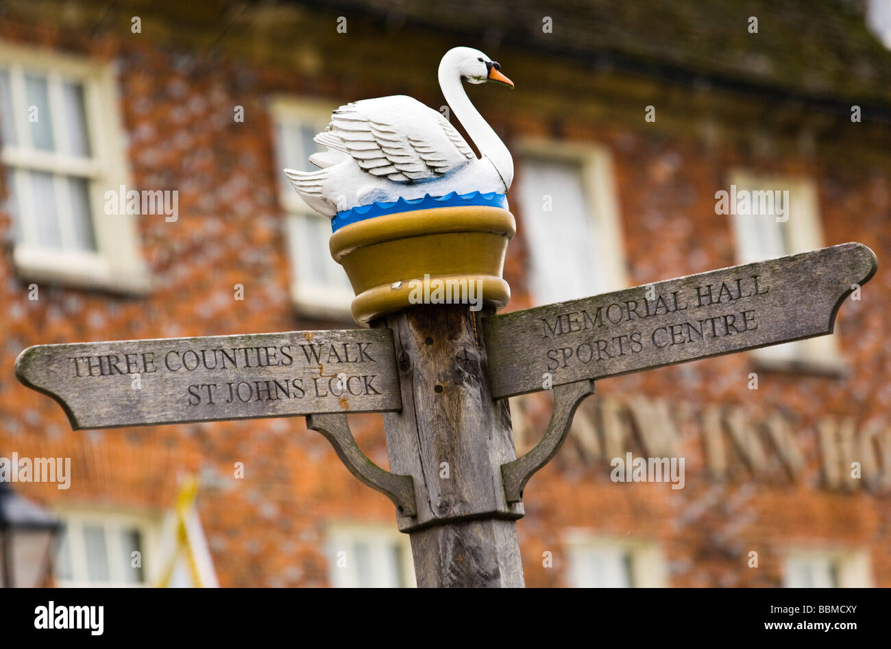 Lechlade canal hi-res stock photography and images - Alamy
