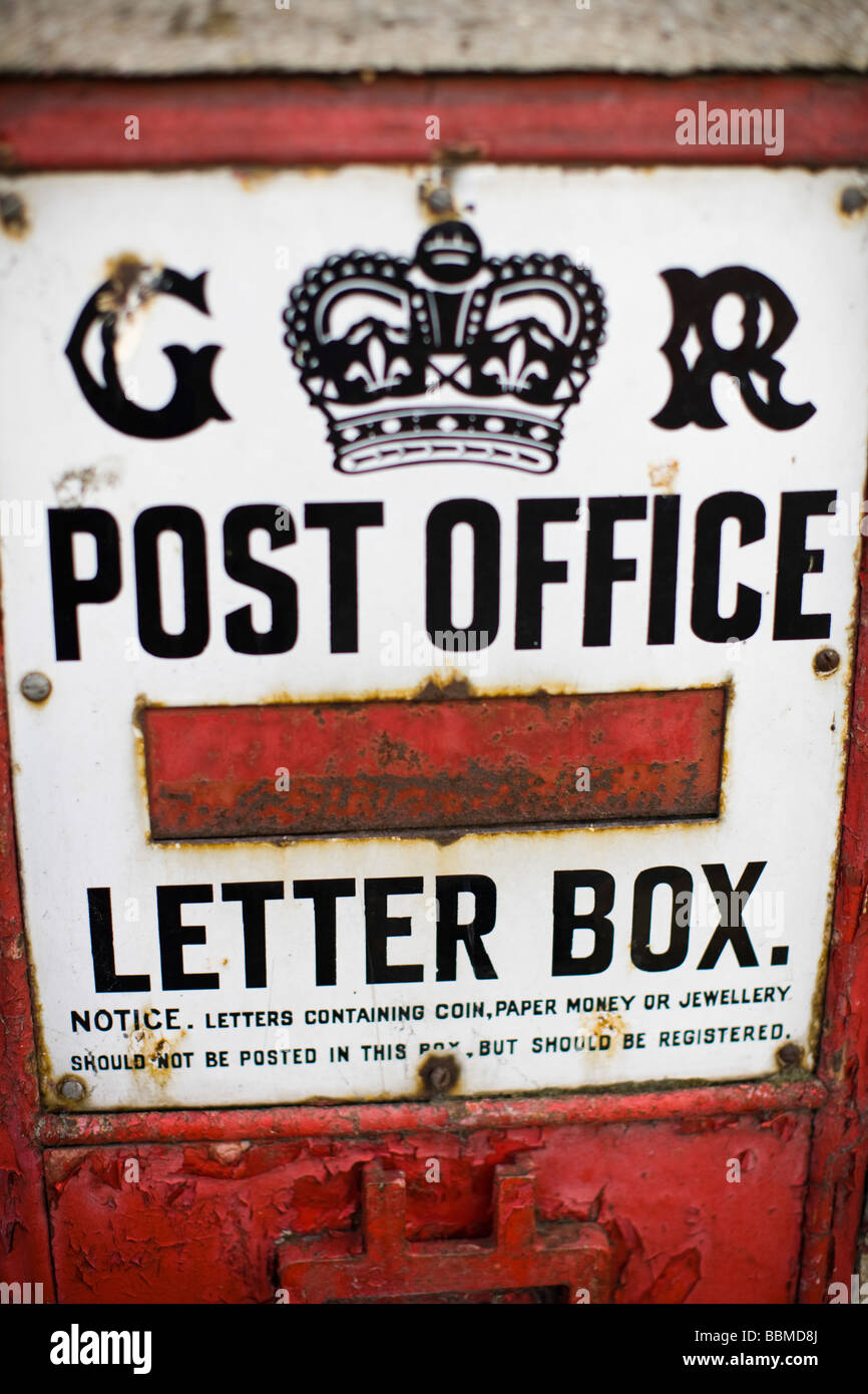 Traditional post office hi-res stock photography and images - Alamy