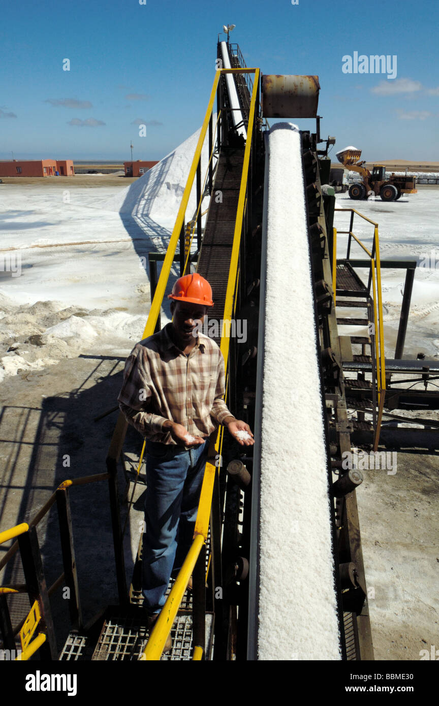 Salt production hi-res stock photography and images - Alamy