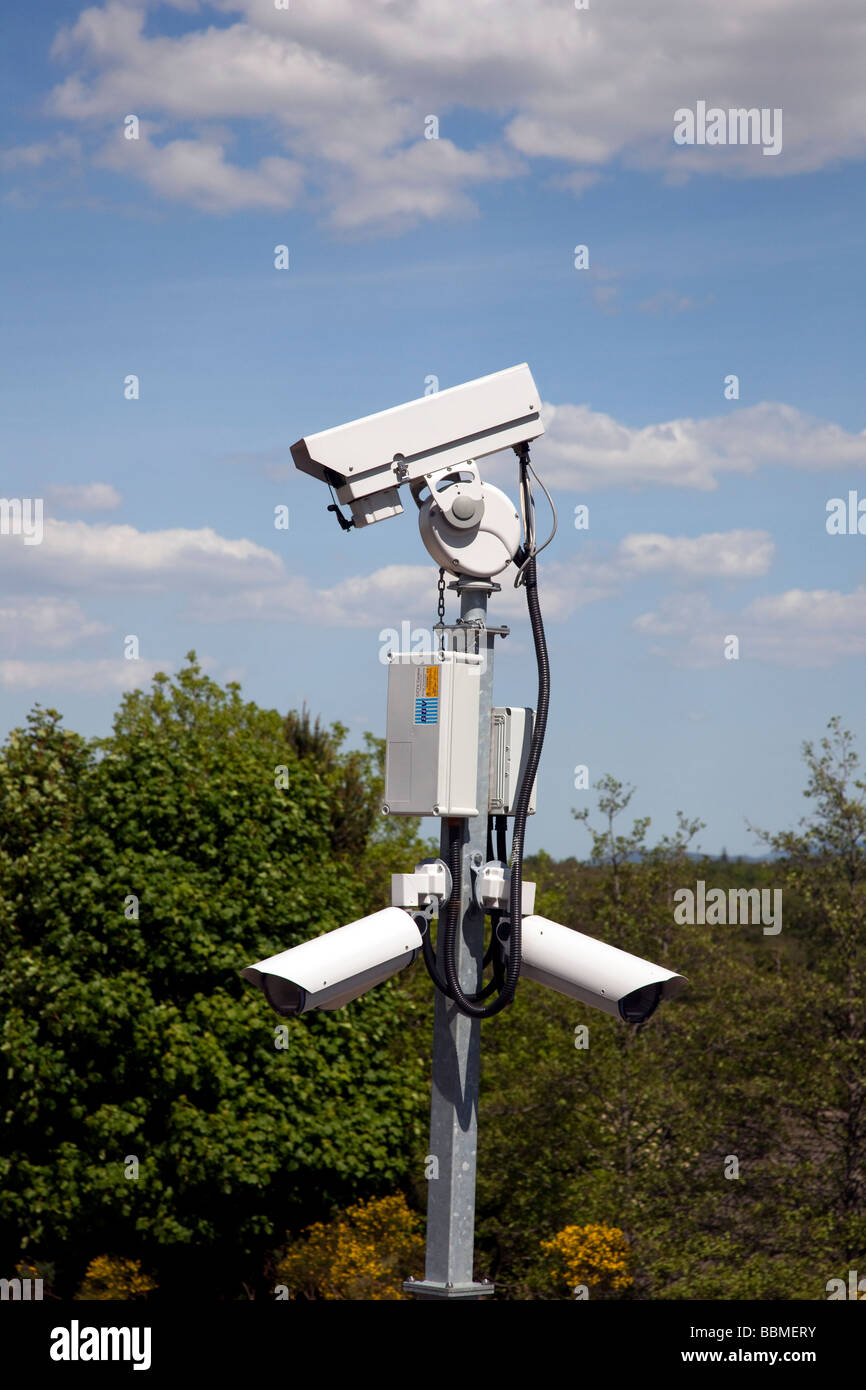 Railway station security cameras hi-res stock photography and images ...
