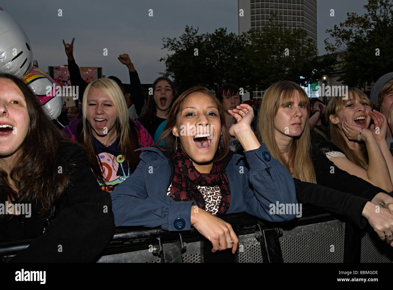 arts fest crowd in birmingham 2008 in centenary square Stock Photo - Alamy