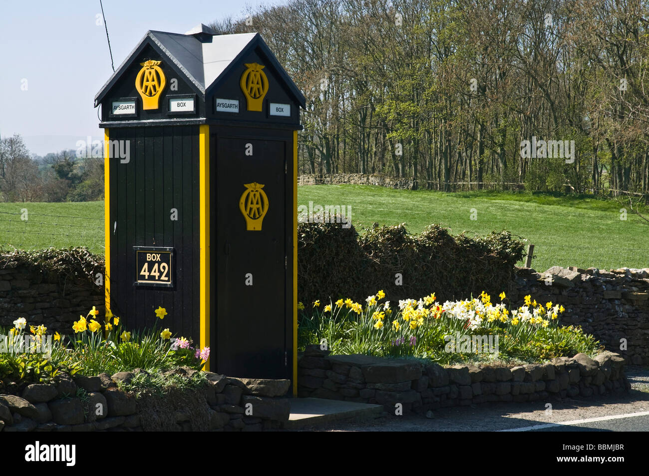 Breakdown box hi-res stock photography and images - Alamy