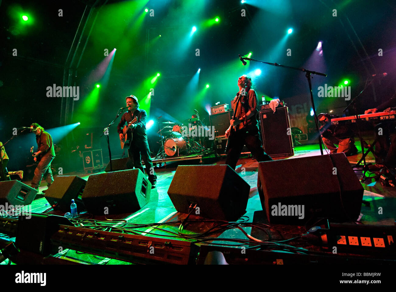 The levellers rock band hi-res stock photography and images - Alamy