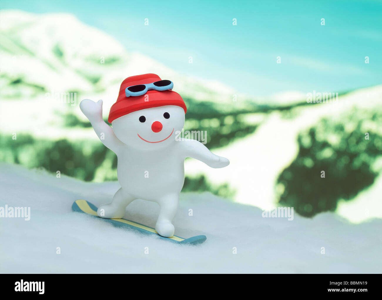 Snowman on ski slope hi-res stock photography and images - Alamy