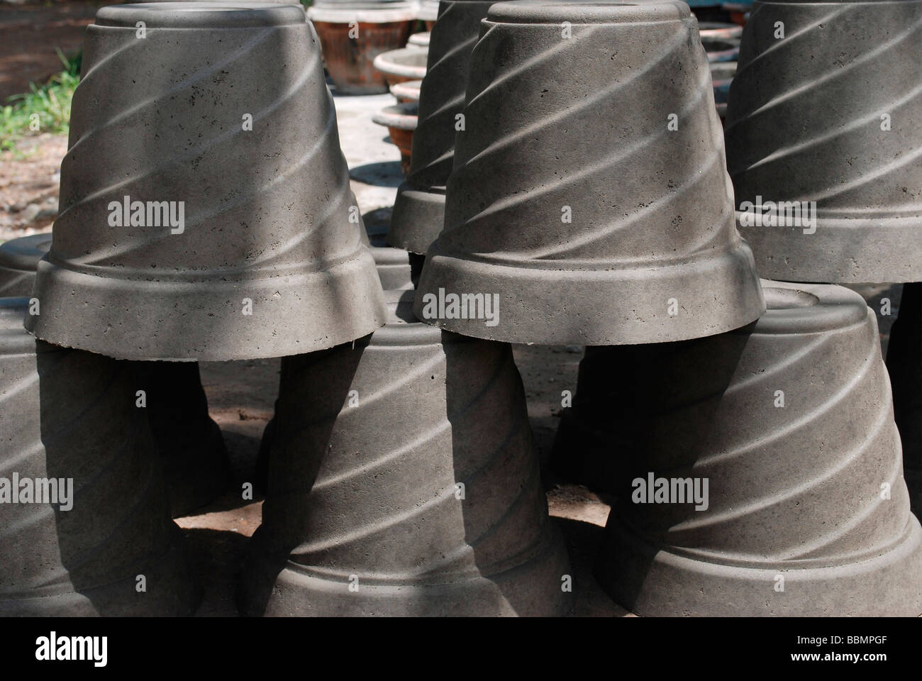 making of flower pots Stock Photo - Alamy