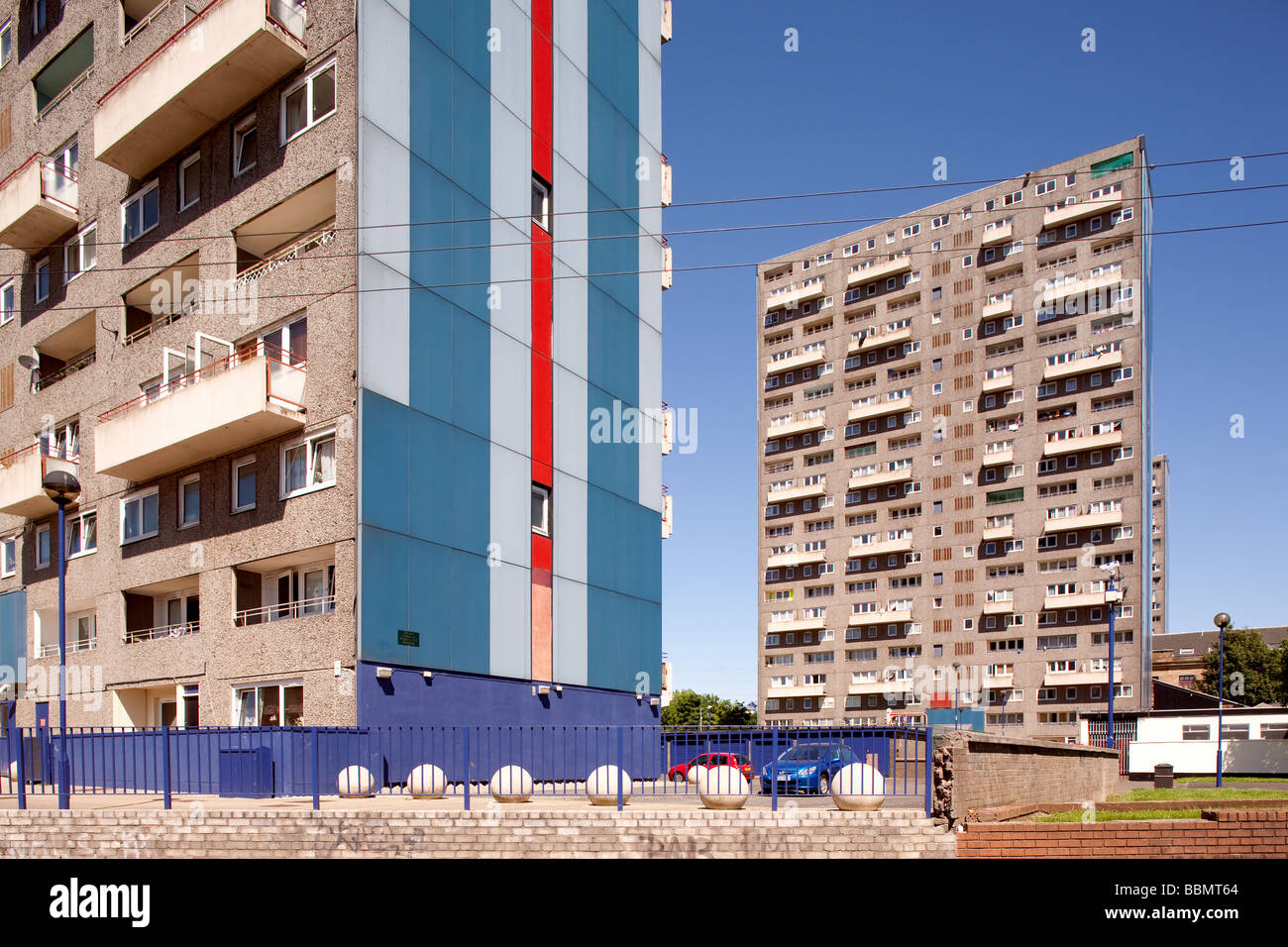 High rise flats in glasgow hi-res stock photography and images - Alamy