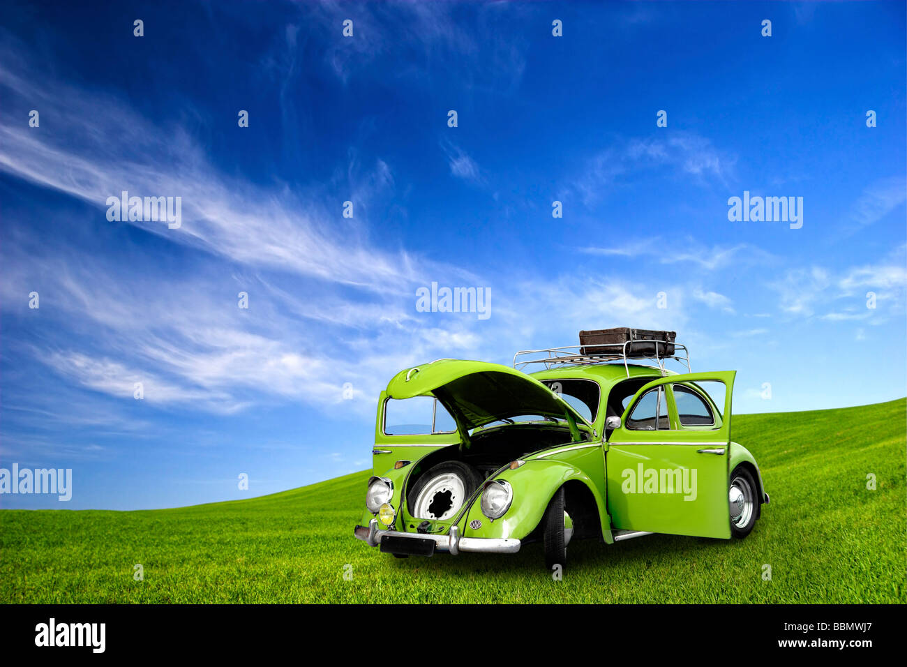 Vw green car of the year hi-res stock photography and images - Alamy