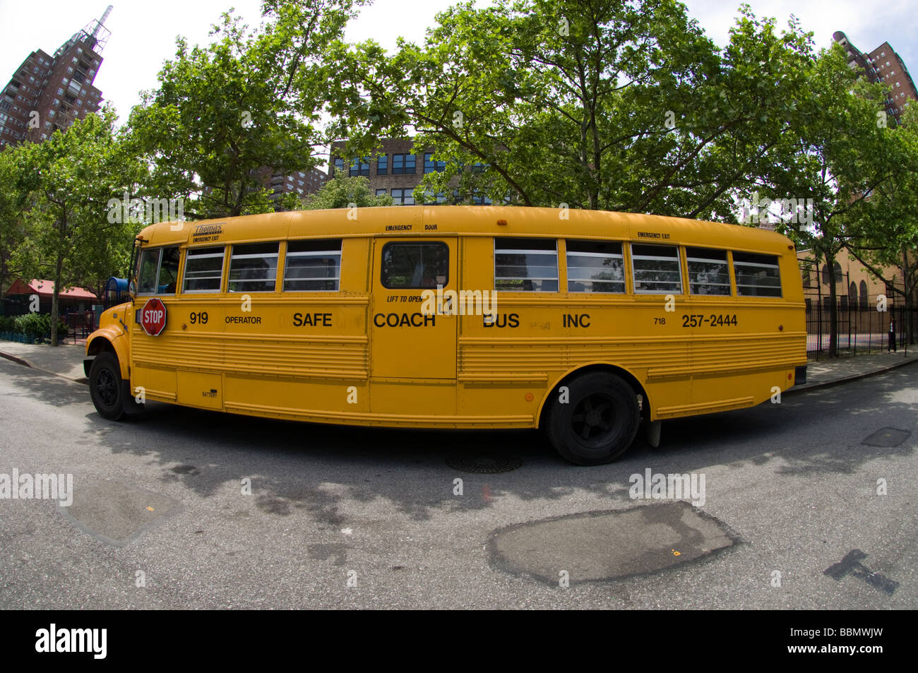 New york school bus hi-res stock photography and images - Alamy