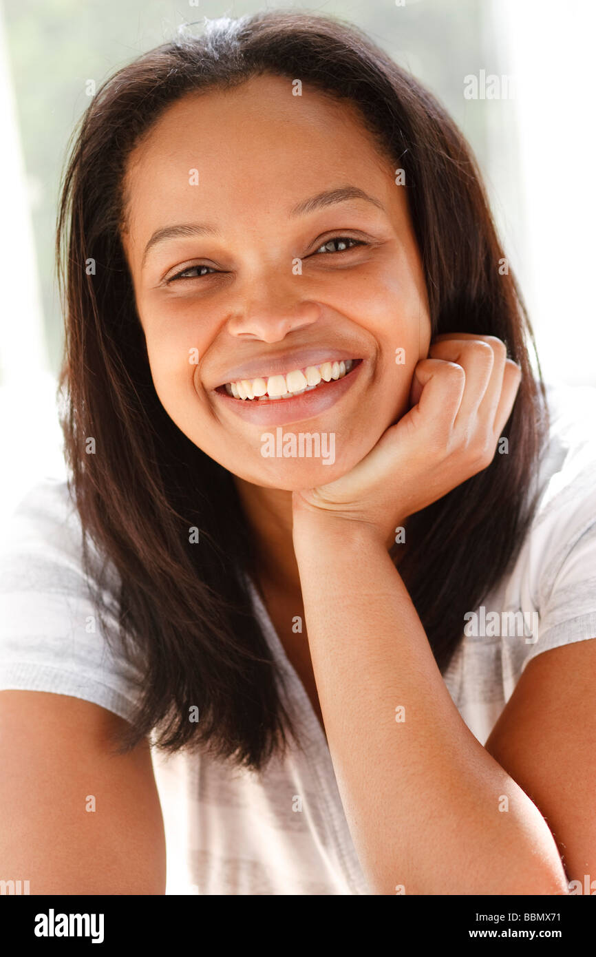 South asian girl ethnic hi-res stock photography and images - Alamy