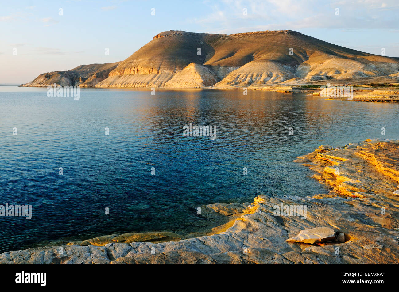 Euphrates dam and lake assad hi-res stock photography and images - Alamy