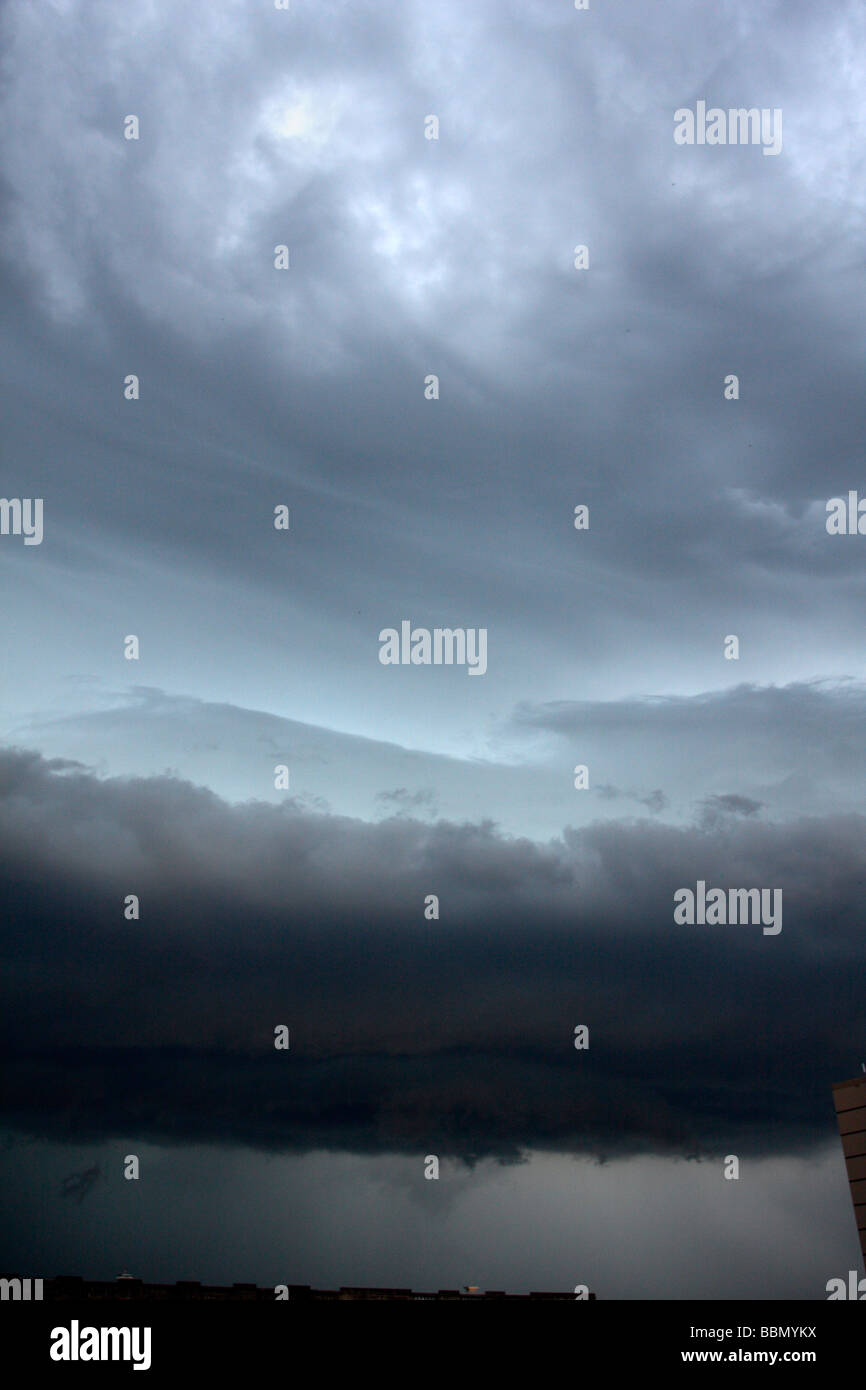 Upper cloud layers hi-res stock photography and images - Alamy