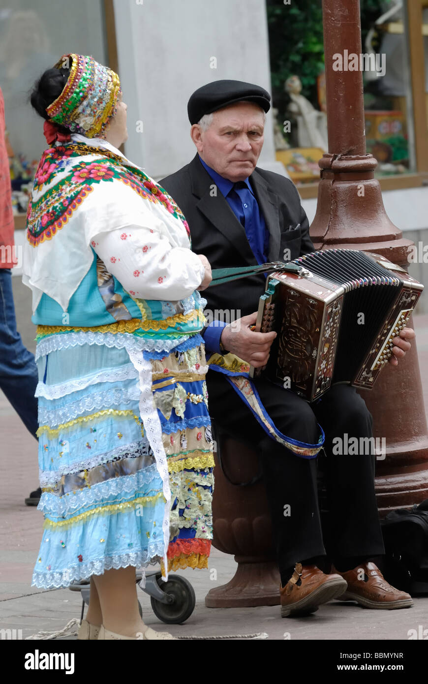 Aged singer hi-res stock photography and images - Alamy
