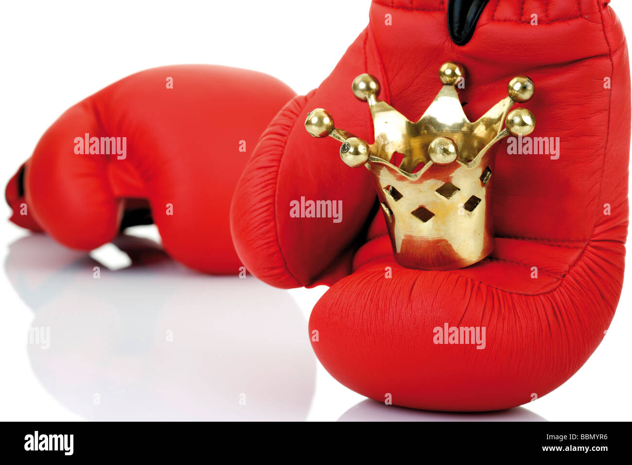 Gold boxen hi-res stock photography and images - Alamy