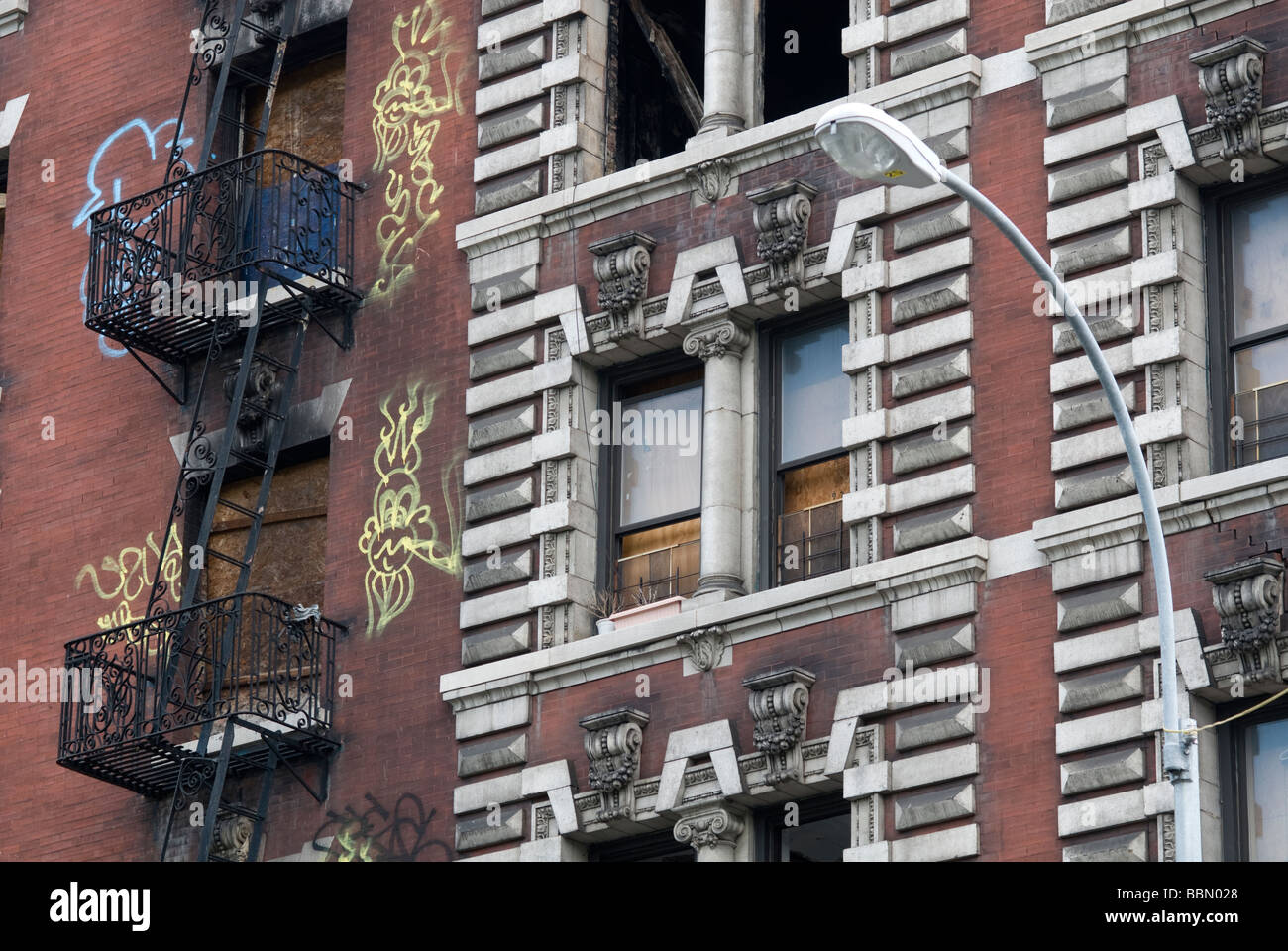 Usa new york harlem graffiti hi-res stock photography and images - Alamy