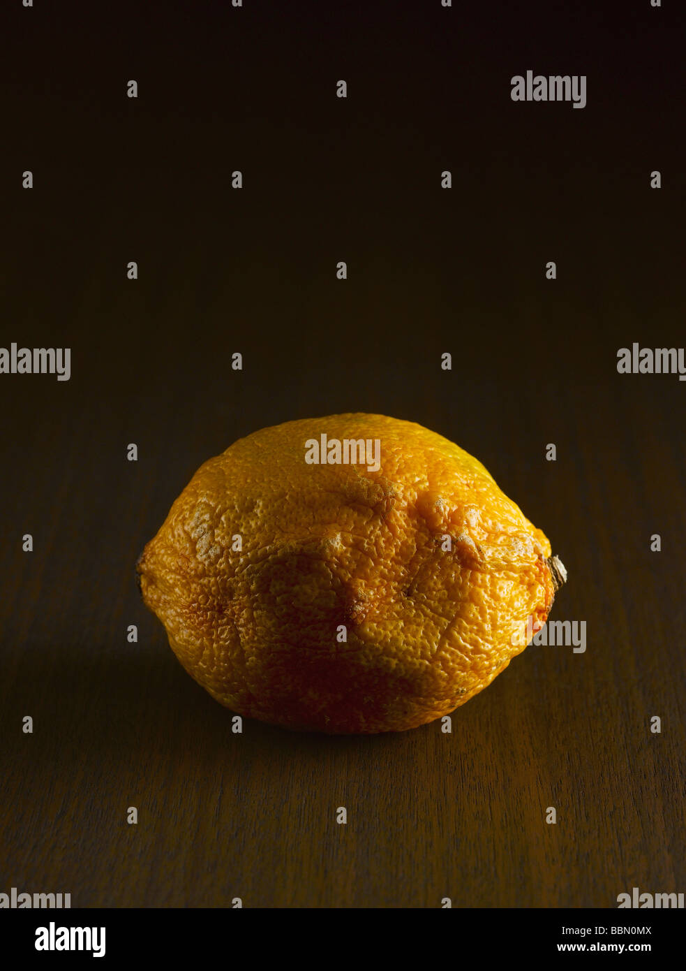 Photos of lemon peel hi-res stock photography and images - Alamy
