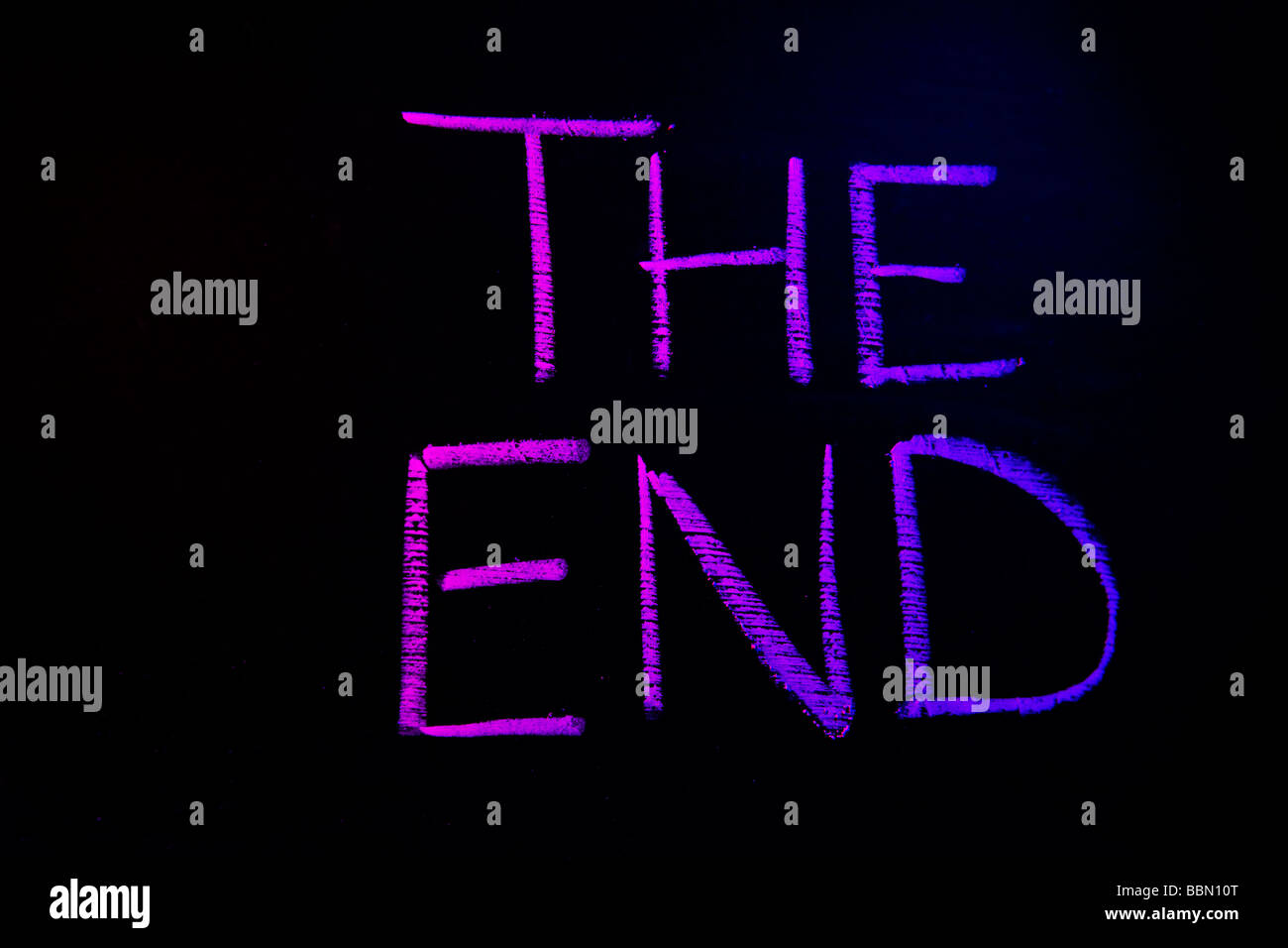 "THE END " WRITTEN ON BLACKBOARD Stock Photo - Alamy
