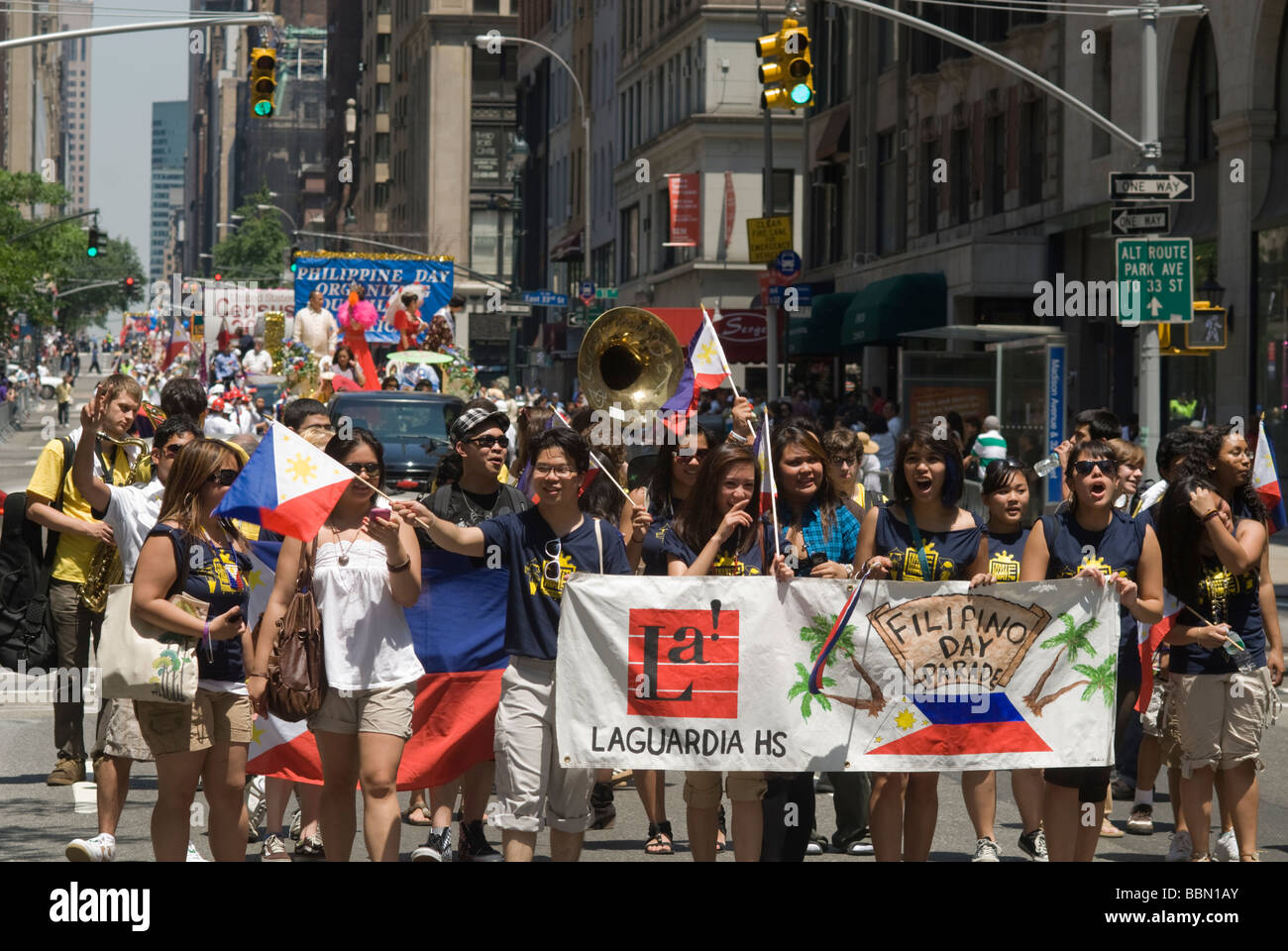 Filipino Americans students from LaGuardia High Schoold march in the ...