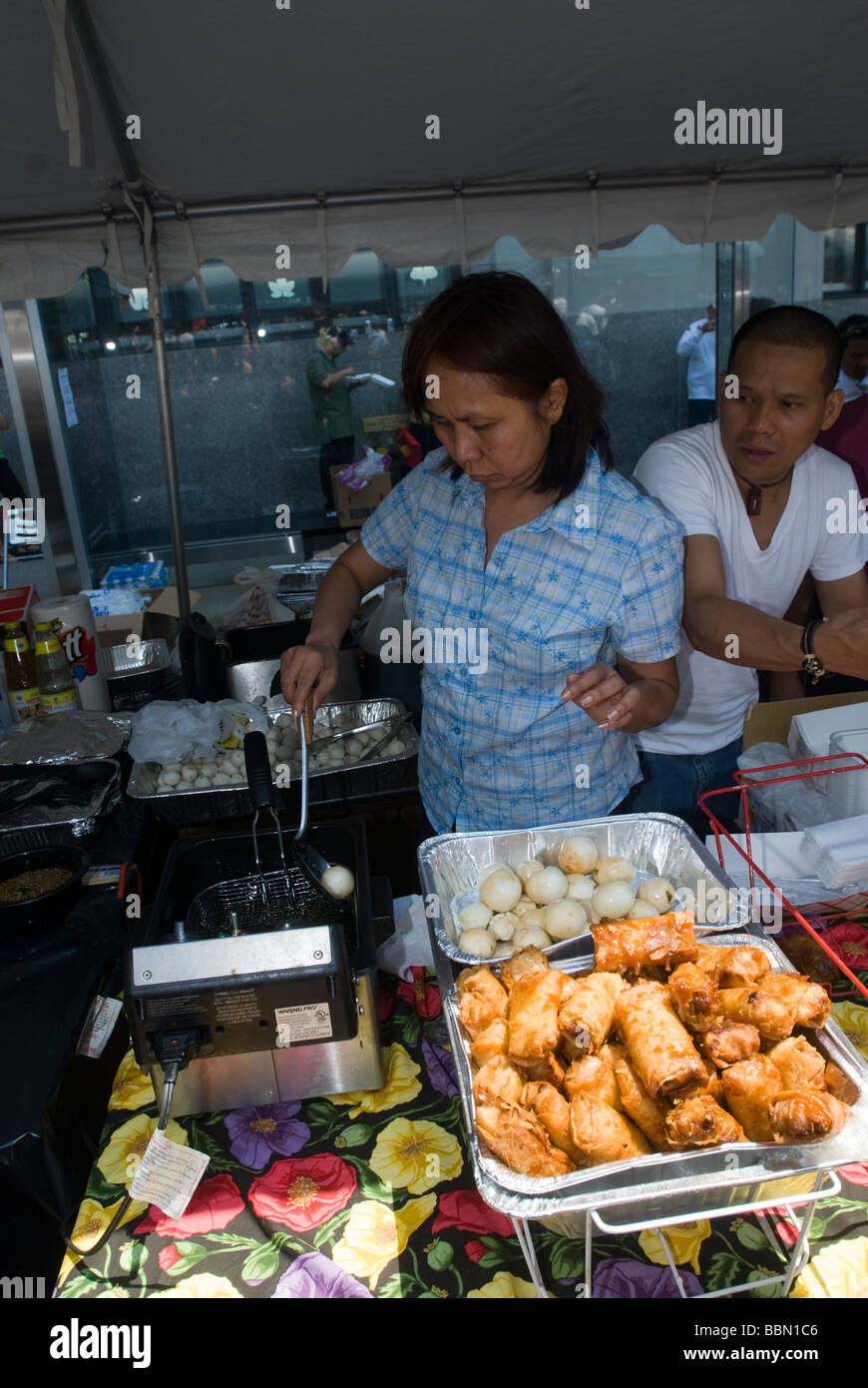Filipino food kiosk hi-res stock photography and images - Alamy