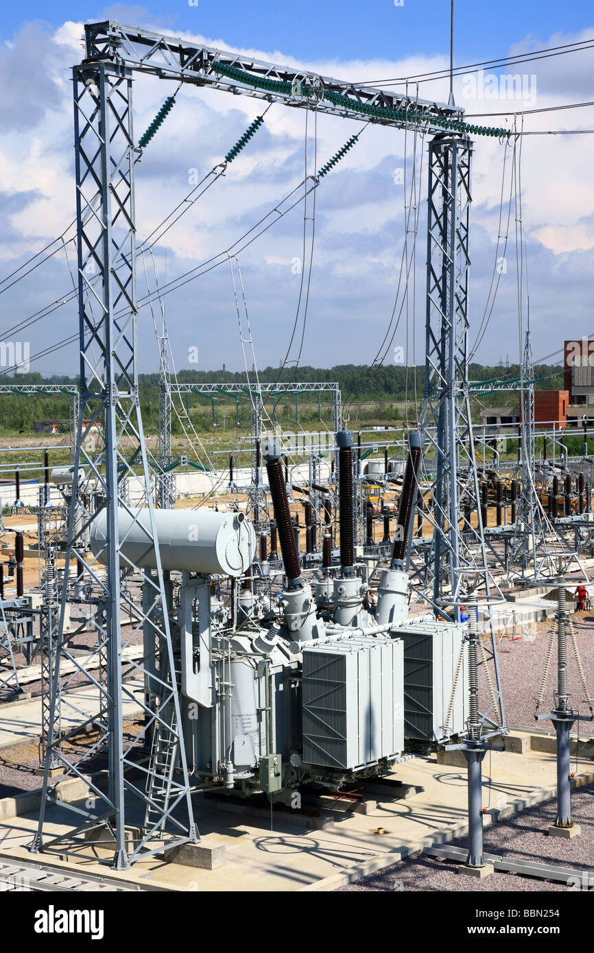 Electric power line substation Stock Photo - Alamy