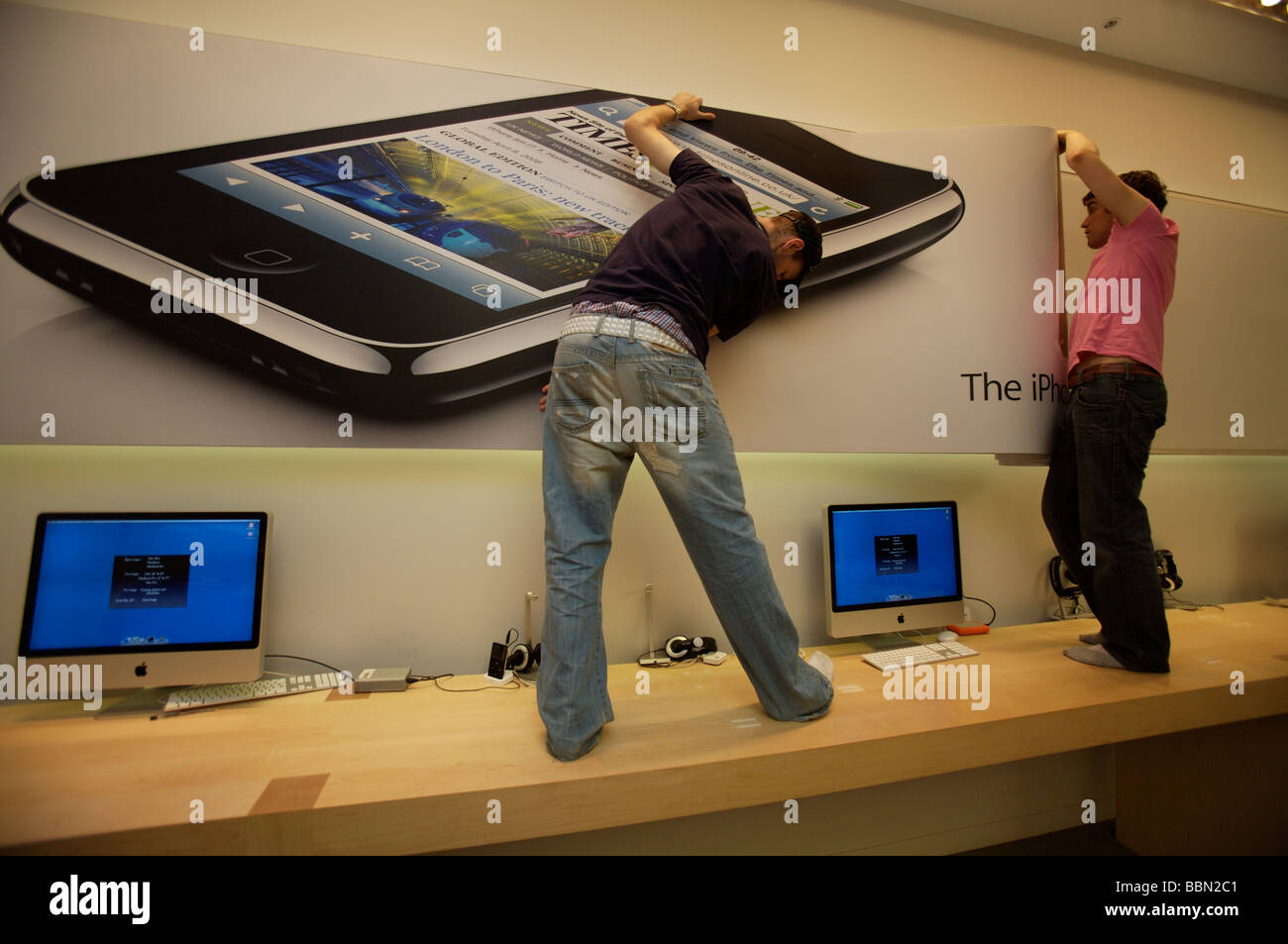 Apple iPhone Launch Stock Photo - Alamy