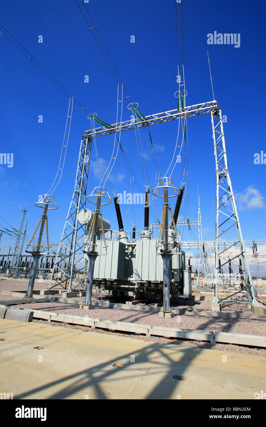 Electric power line substation Stock Photo - Alamy