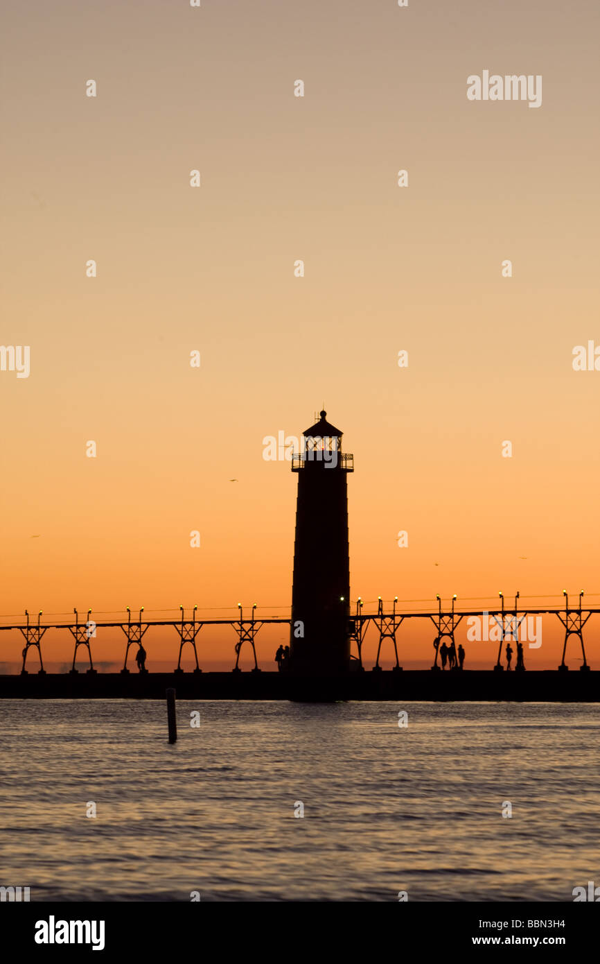 Grand Haven Pier and Lighthouse, Michigan, USA Stock Photo - Alamy