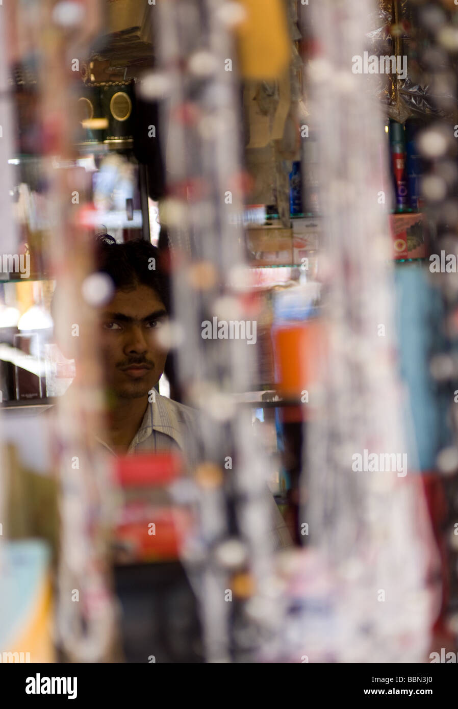 Shop keeper behind counter hi-res stock photography and images - Alamy
