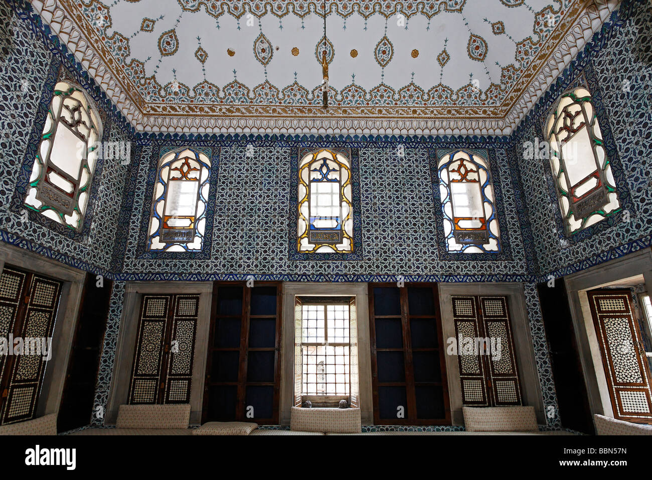 Topkapi palace library hi-res stock photography and images - Alamy