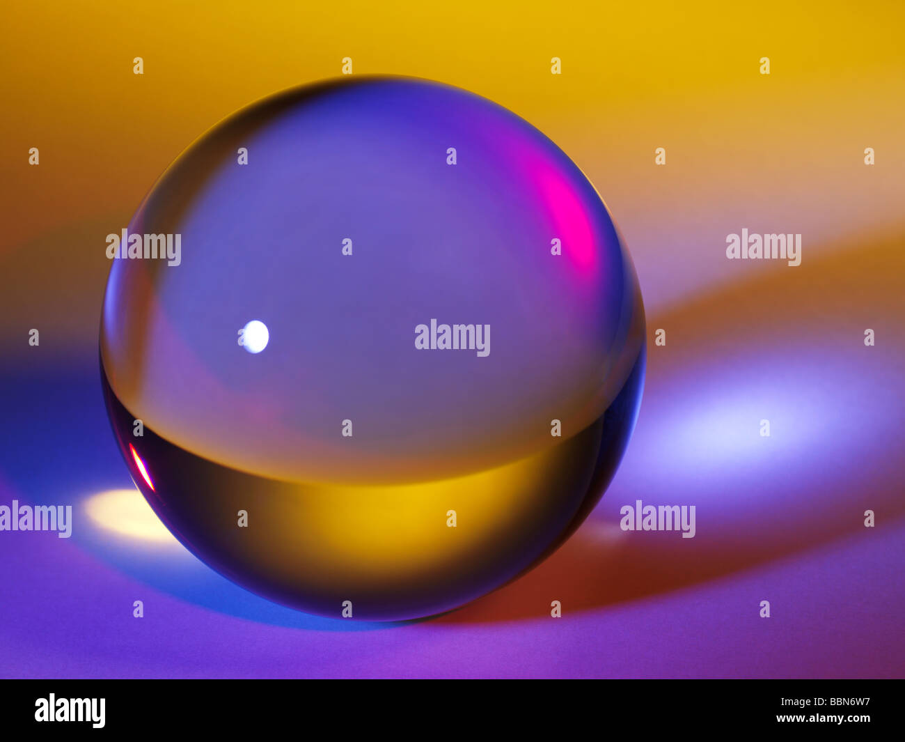 Crystal cubism hi-res stock photography and images - Alamy
