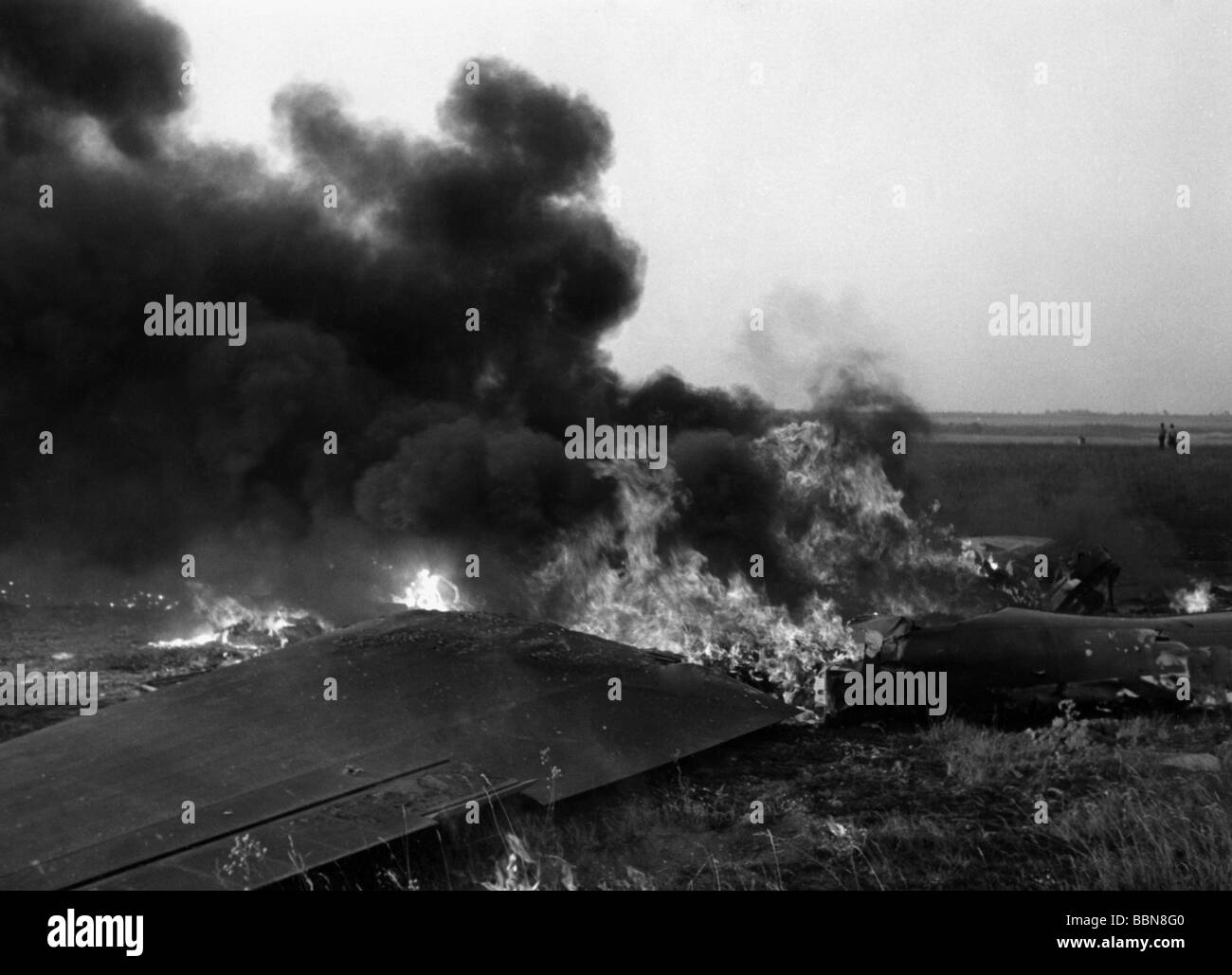 1940s aircraft crash hi-res stock photography and images - Alamy