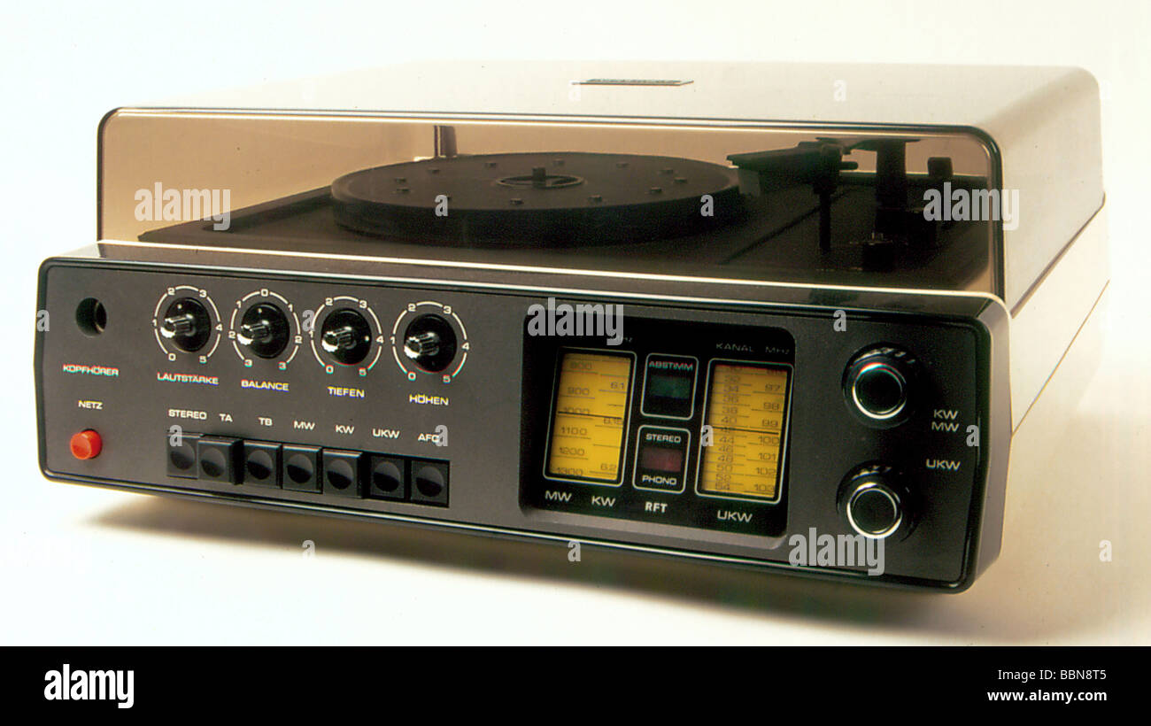 Radio phono combination hi-res stock photography and images - Alamy
