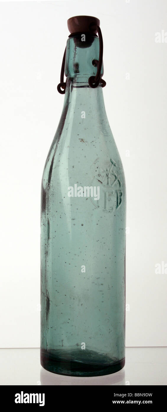 1950s beer hi-res stock photography and images - Alamy