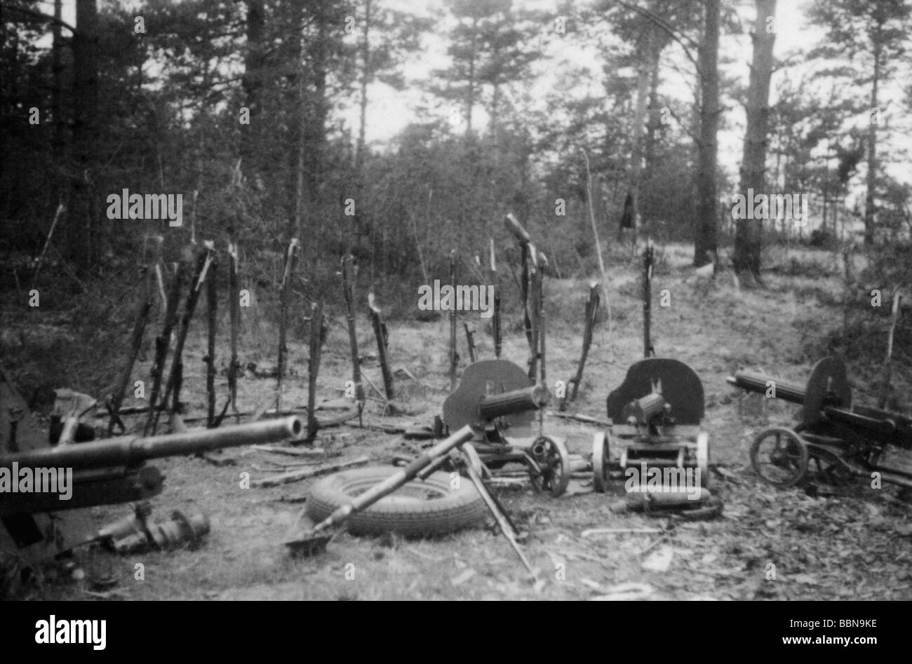 events, Second World War / WWII, Russia 1941, Soviet arms, captured by ...