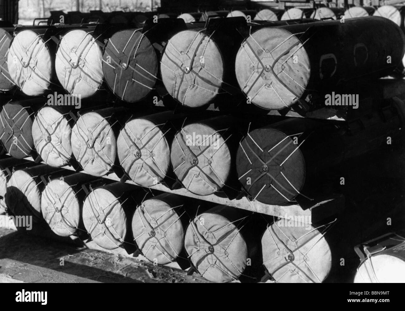 events, Second World War / WWII, aerial warfare, bombs / bombings ...
