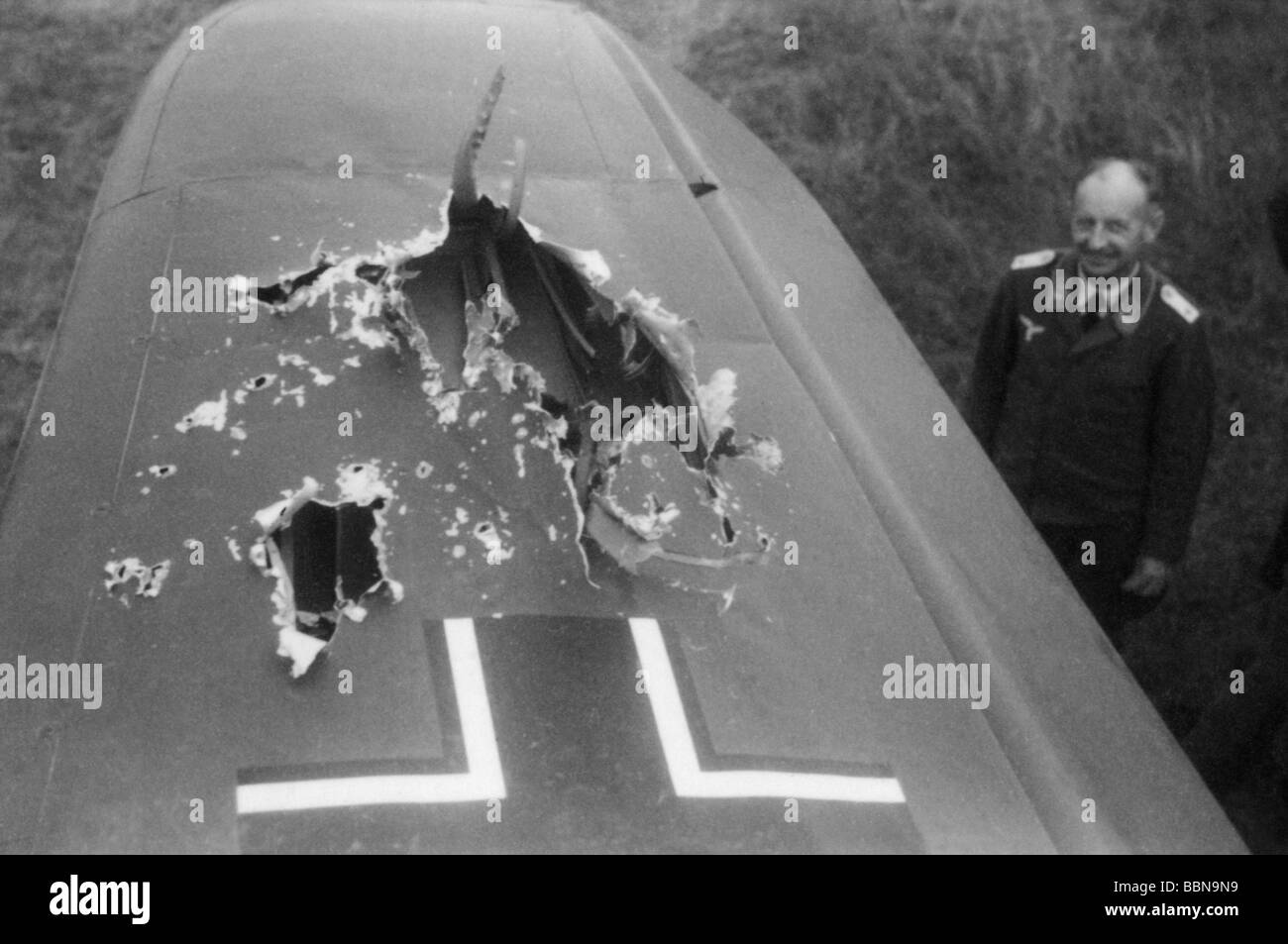 events, Second World War / WWII, aerial warfare, aircraft, crashed ...