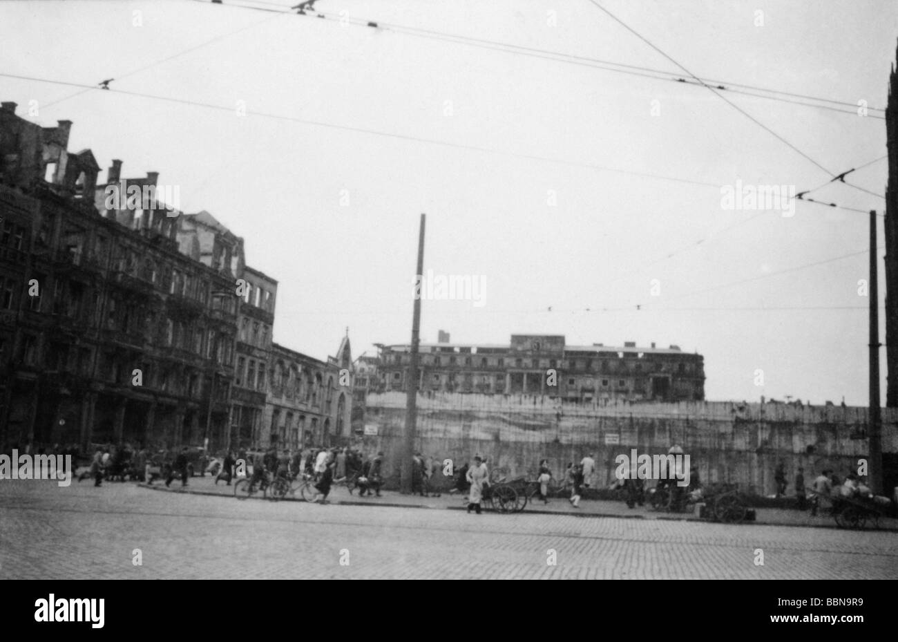 events, Second World War / WWII, aerial warfare, Germany, street scene ...