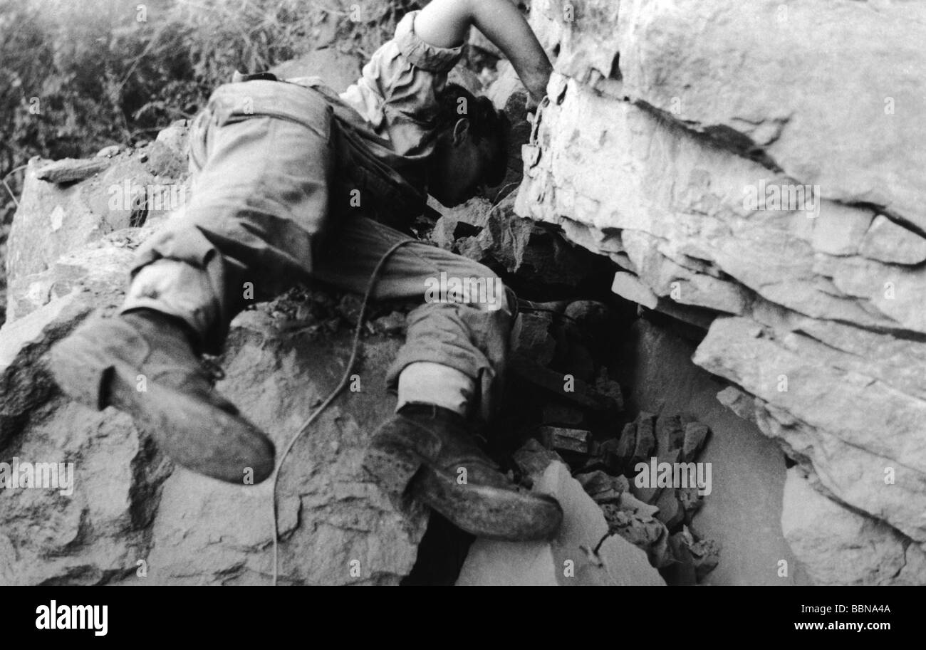 Soldier indonesian national military Black and White Stock Photos ...