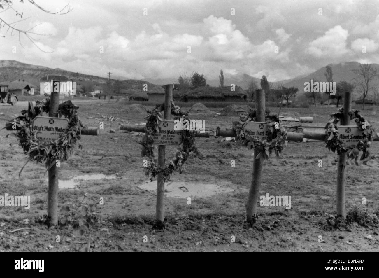 events, Second World War / WWII, Greece, Balkans Campaign 1941, graves ...