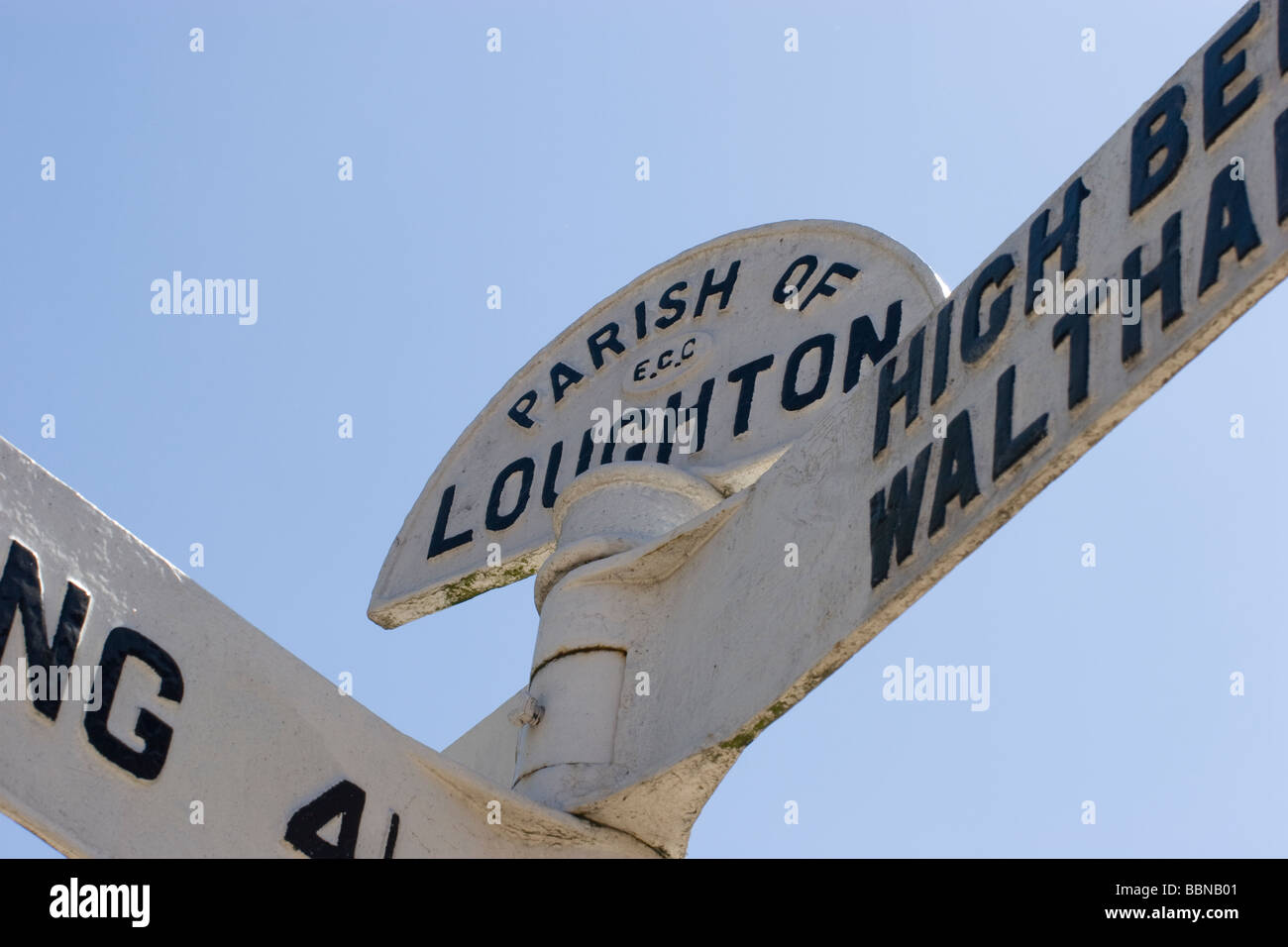Historic signpost hi-res stock photography and images - Alamy