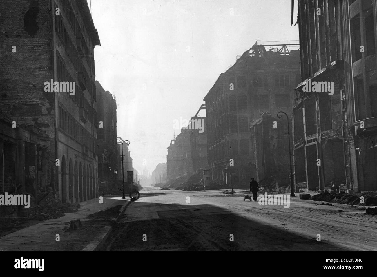 Berlin 1940s street Black and White Stock Photos & Images - Alamy