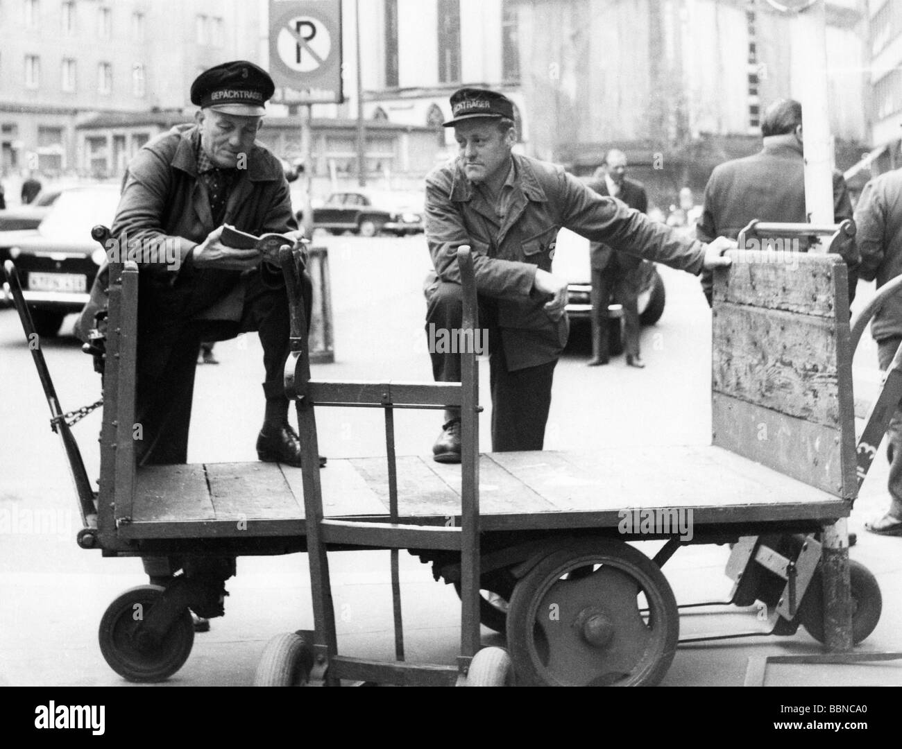 transport / transportation, railway, staff, porters, Germany, 1950s ...