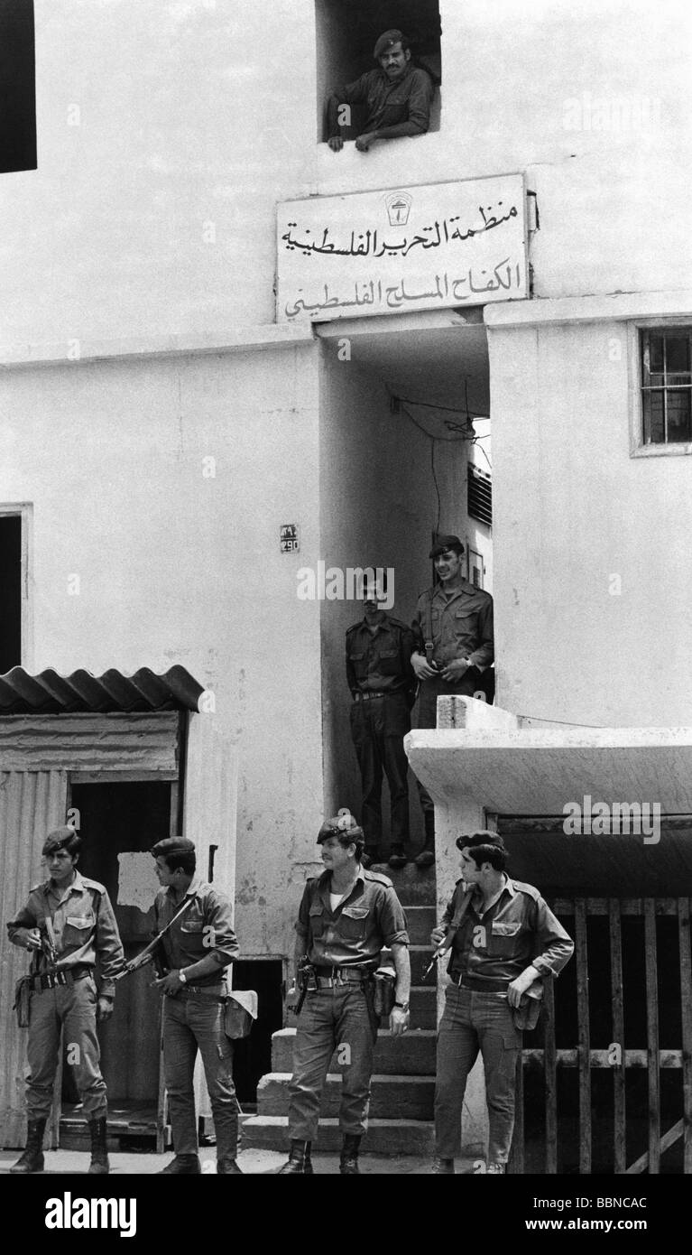 military, Palestine, members of PLA (Palestinian Liberation Army ...