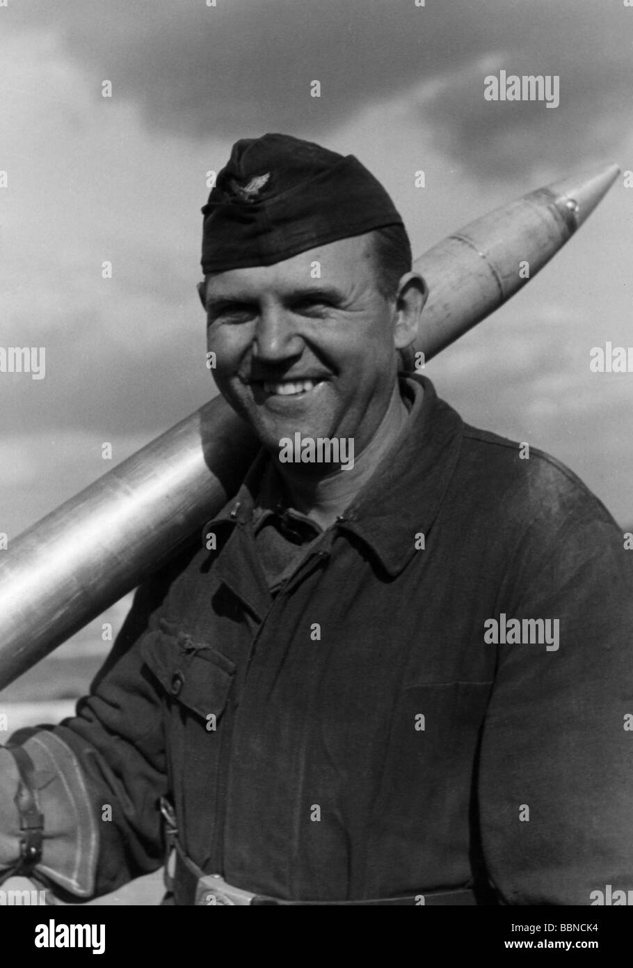 events, Second World War / WWII, aerial warfare, antiaircraft ...